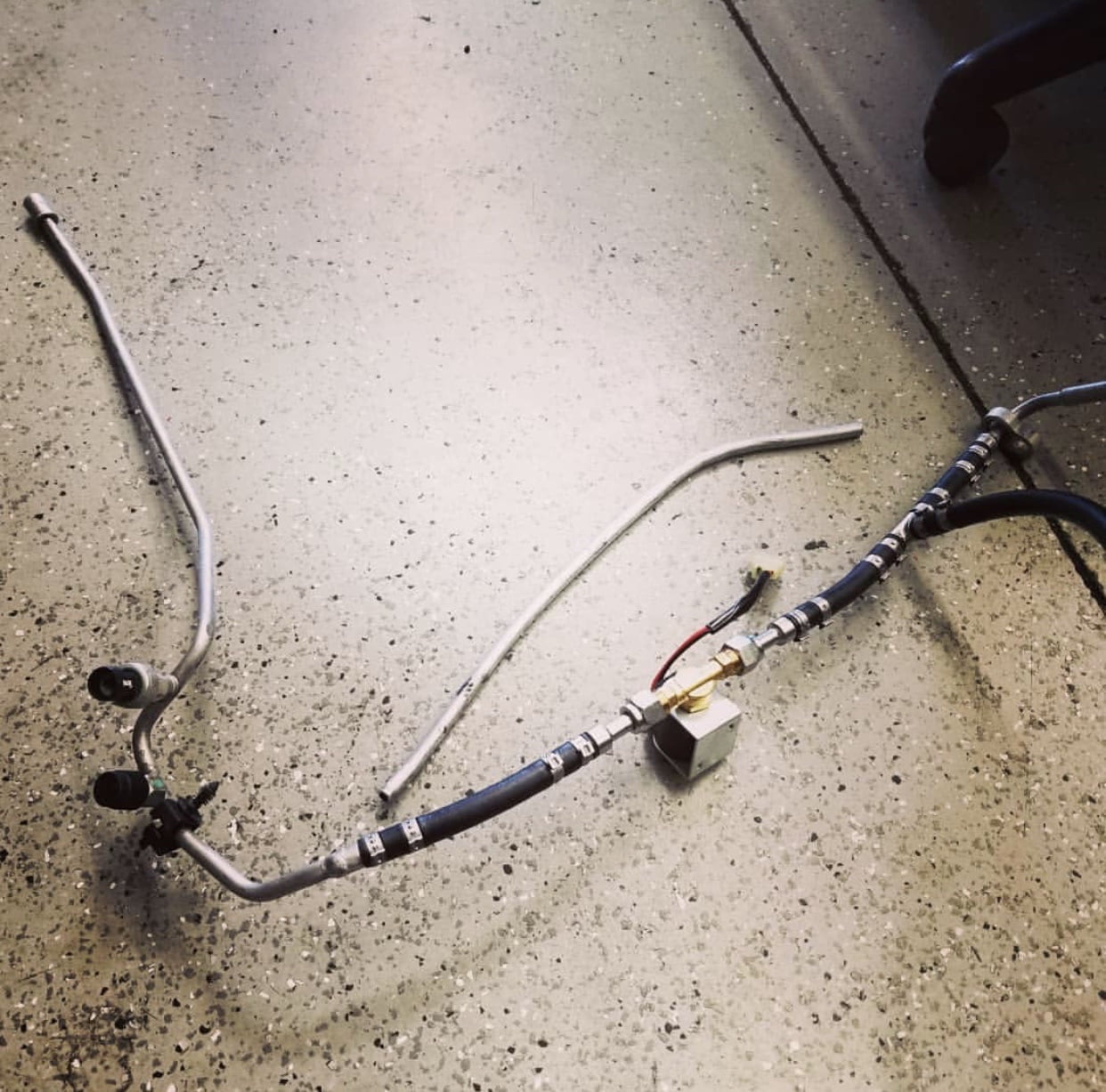 How does a Universal Interchiller kit adapt to my car? – Fi ...